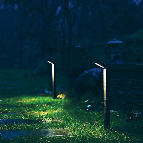 10 Pathway Lighting Ideas for Anytime of the Year